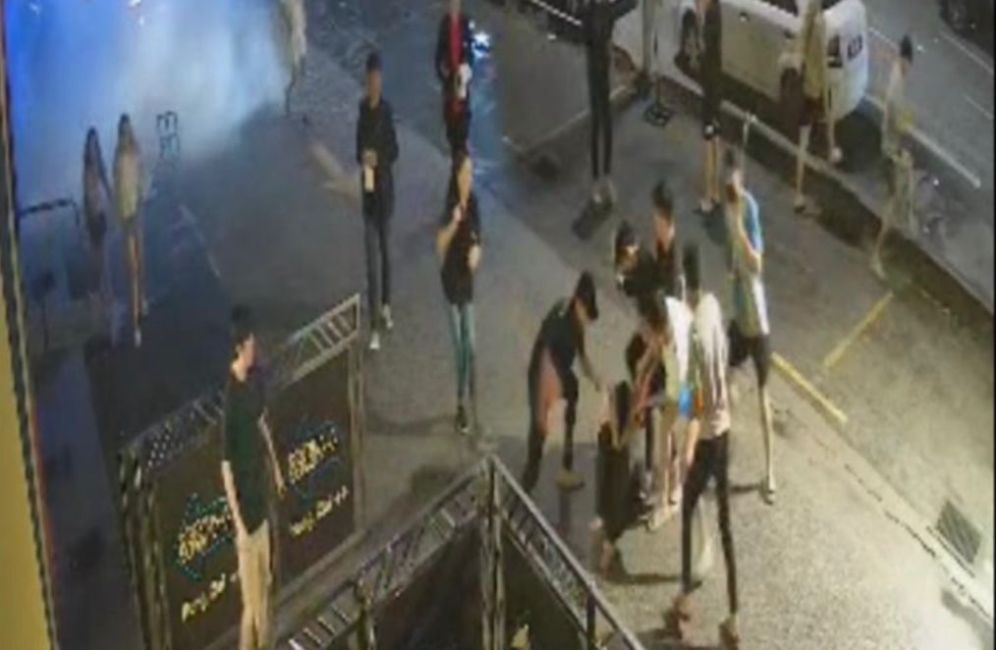 Dua lelaki cedera parah diserang sekumpulan lelaki bersenjata di Sri ...